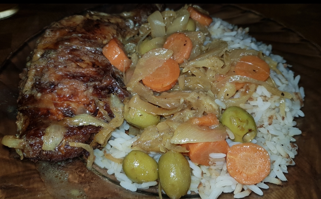 Poulet yassa accompagné de riz blanc pour 1 personnes – BVBR – Marché ...